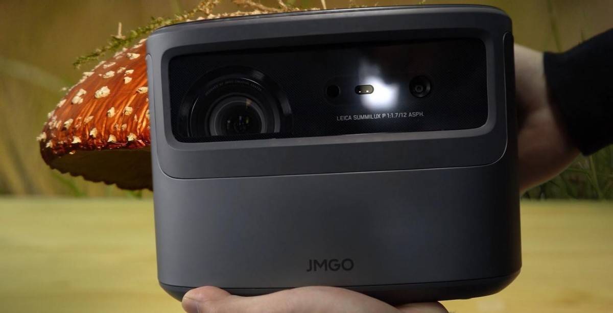 当贝F5，坚果J10S，极米H3S哪一款更香？三款投影仪对比横评体验！_徕卡_画面_颜色