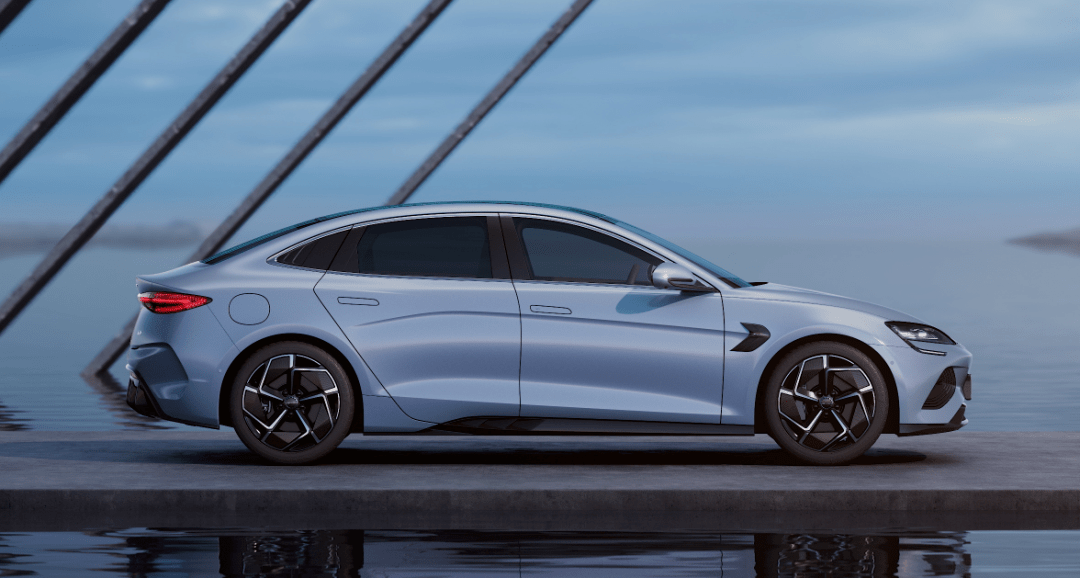 国产电动颜值天花板！比亚迪海豹、长安C385、蔚来ET5该怎么选？_搜狐汽车_搜狐网