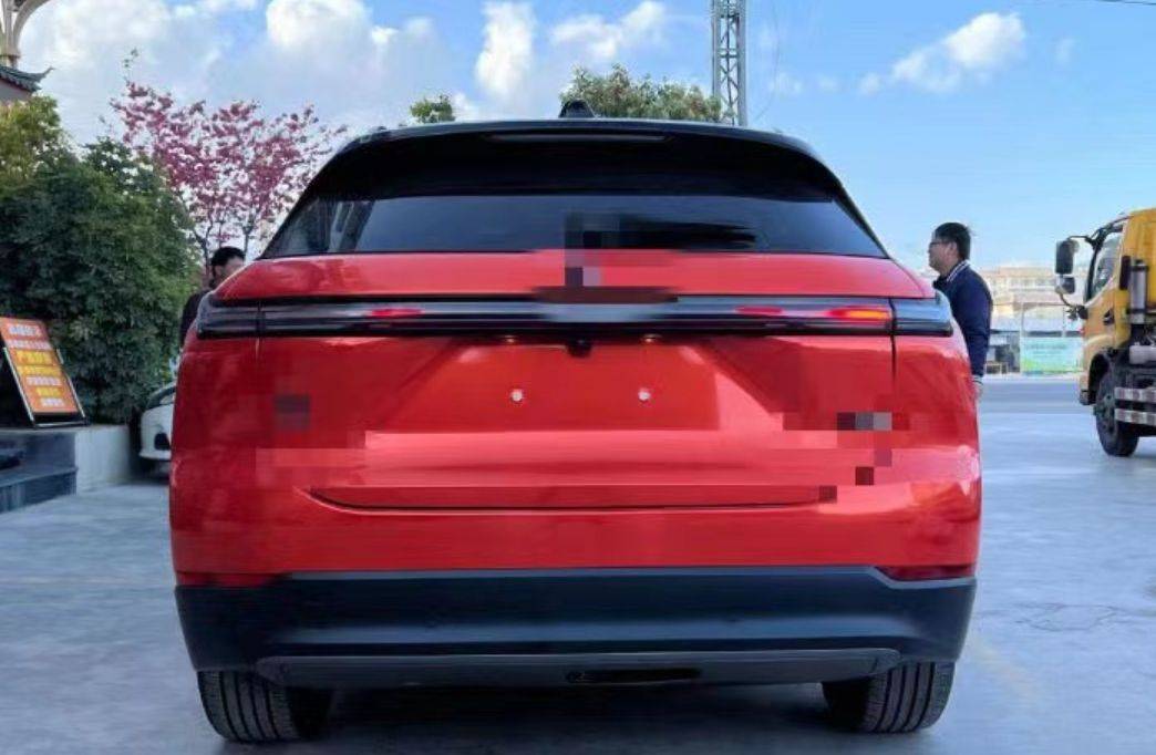 对标国产宝马X5！蔚来ES7“完全体”曝光：首次使用贯穿式尾灯_搜狐汽车_搜狐网