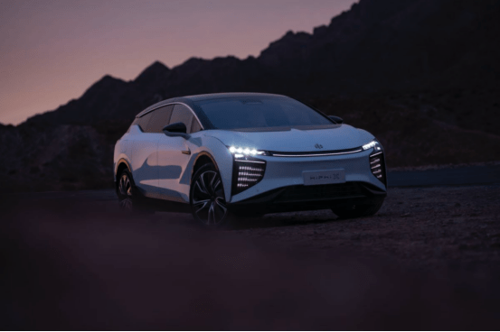 多次获国际大奖，性能和品质受认可！高合HiPhi X 4月销量再上顶峰！_搜狐汽车_搜狐网