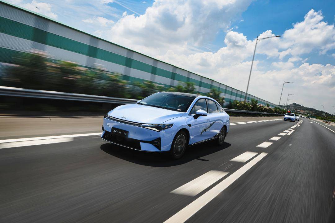 小鹏智能辅助驾驶再升级，LCC增强版到来了，城市NGP还会远吗_搜狐汽车_搜狐网