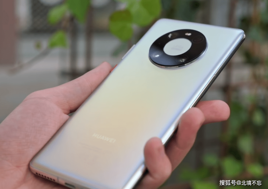 舍弃华为Mate40Pro，选择荣耀Magic4Pro正确吗？机主详谈使用体验_支持_屏幕_手机