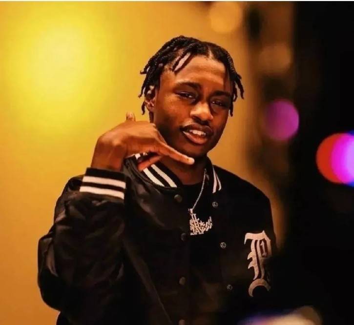 21岁美国歌手Lil Tjay遭枪击身中数弹，说唱歌手成袭击重灾区？_多尔夫_Dolph_Dijon