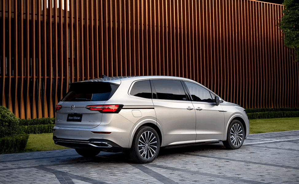 MPV车型PK：大众新威然VS丰田赛那，谁更值得买？_搜狐汽车_搜狐网