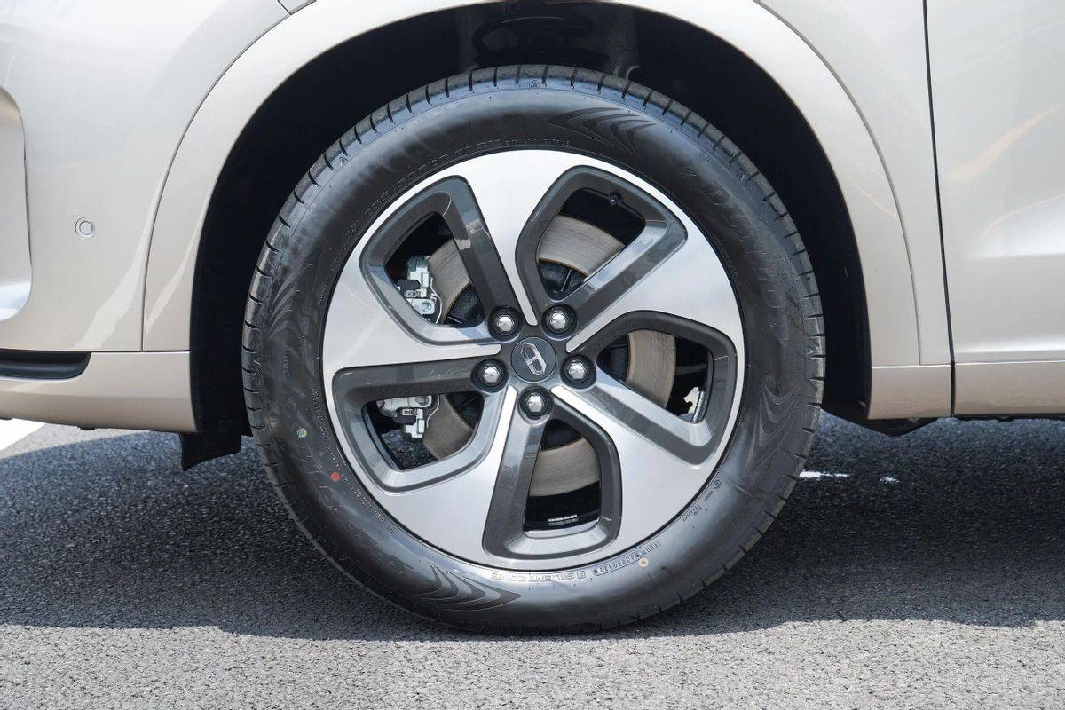 31.98-37.98万，零百加速4.8S，配“零重力”座椅，问界M7值吗？_搜狐汽车_搜狐网