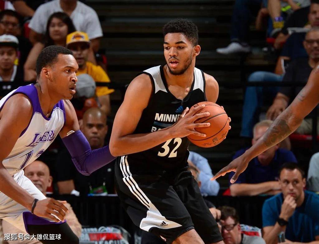 美媒列出了35名NBA球星在夏季联赛的总场次和数据，谁的表现最好_投篮_比赛_命中率