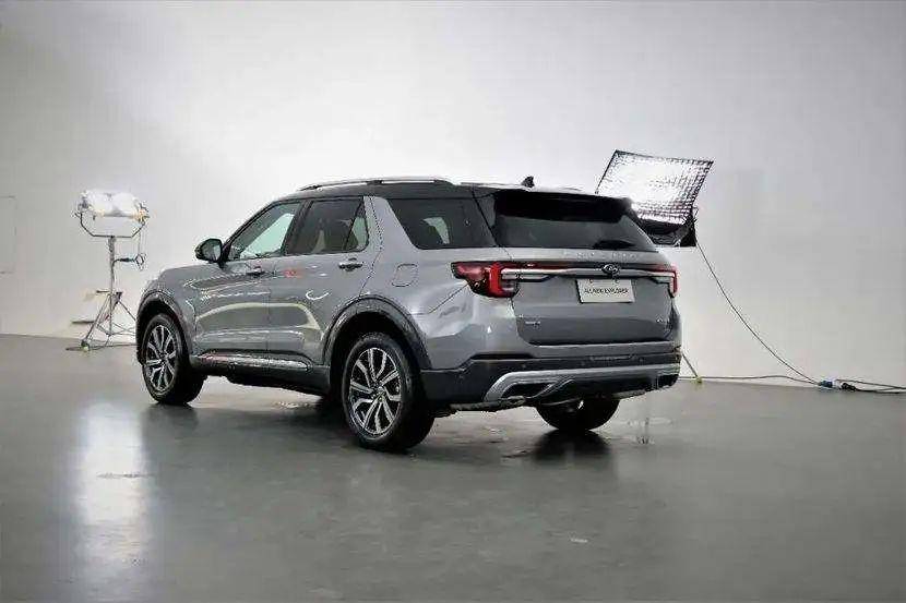 2.3T+10AT，价值增加5.7万元，新福特探险者成中大型SUV卷王？_搜狐汽车_搜狐网