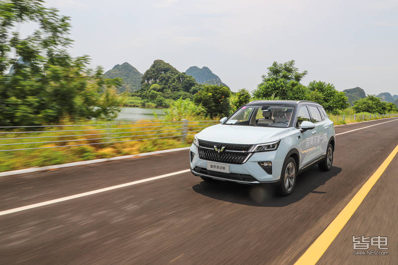 10万买混动SUV？7.8s破百/1100km续航/轴距2750mm_搜狐汽车_搜狐网