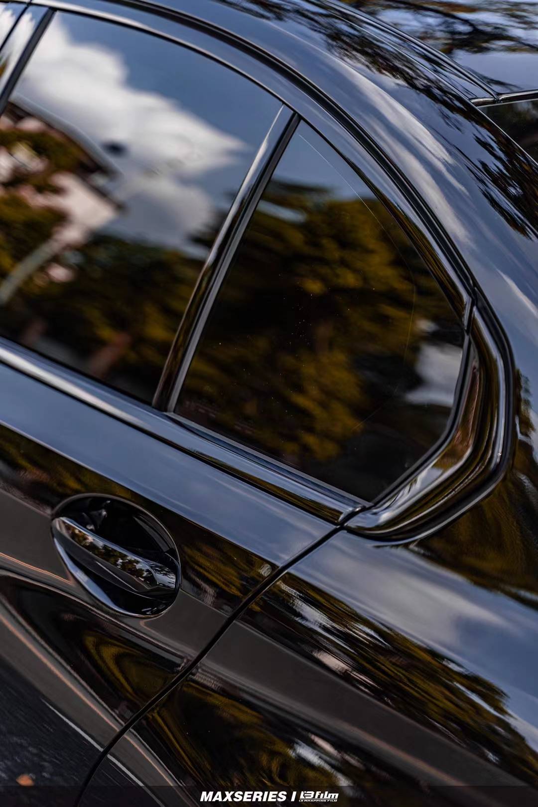 宝马3系LBFILM改色膜PET修复钢琴黑,耐看不过时的黑色_搜狐汽车_搜狐网