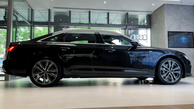 新奥迪A6L：2.0T养车要花3.6万/年，比宝马5系贵1千？_搜狐汽车_搜狐网