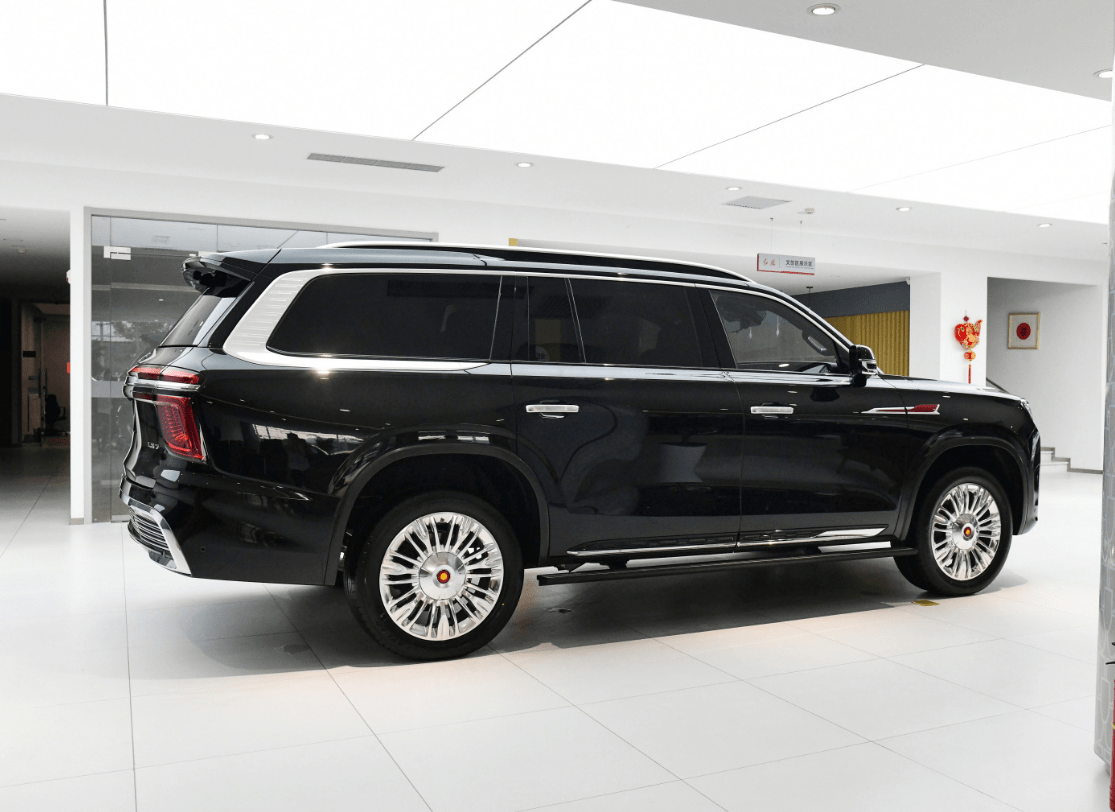 气场强大不输揽胜，红旗牌“库里南”曝光，4.0T+8AT+四驱，真霸气_搜狐汽车_搜狐网