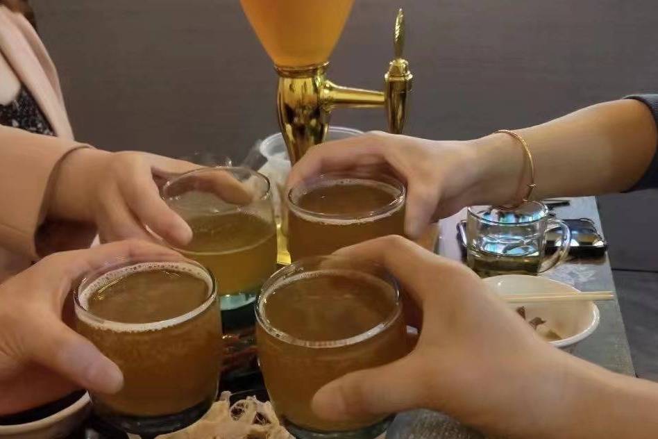 谦德厚精酿小酒馆：有了这家小酒馆，让你这个冬天不再寒冷天气口感风味