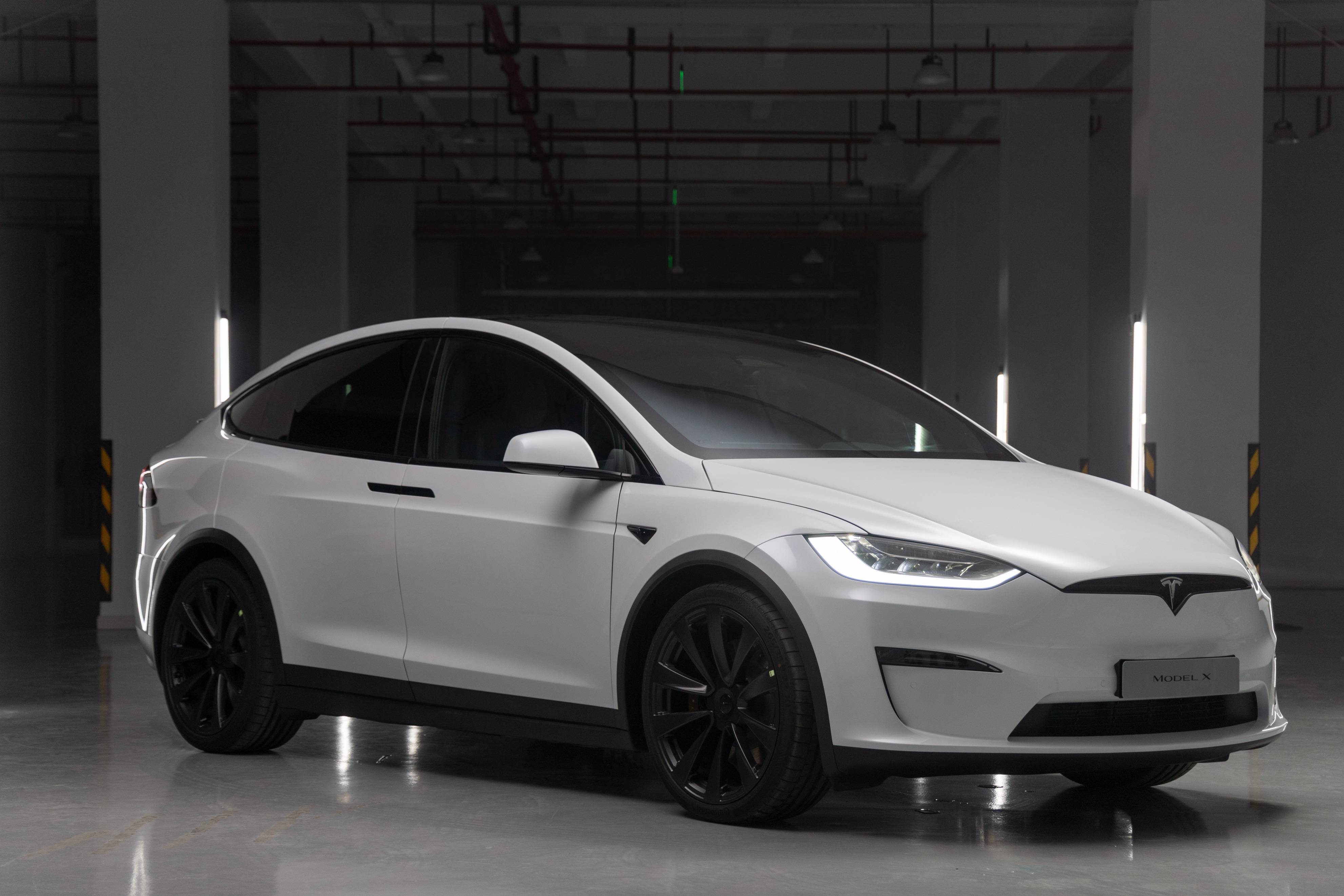 厉害的并不只是2.1秒“破百”，特斯拉Model S/X Plaid实拍_搜狐汽车_搜狐网