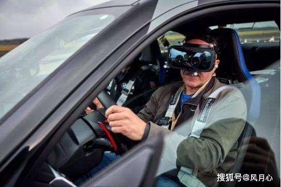 BMW M混合现实驾驶体验，真实世界中的马里奥赛车_搜狐汽车_搜狐网