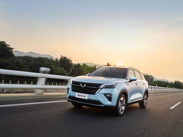 10万左右的suv买什么好?五菱星辰混动版树立典范 搜狐汽车 搜狐网