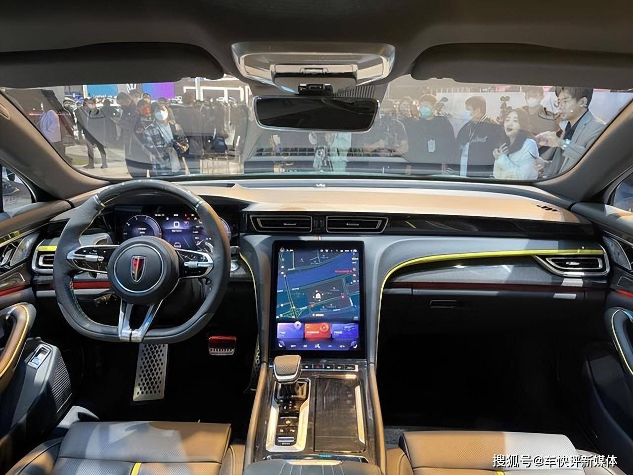 车长近5米，掀背设计加中置排气：红旗轿跑亮相广州车展_搜狐汽车_搜狐网