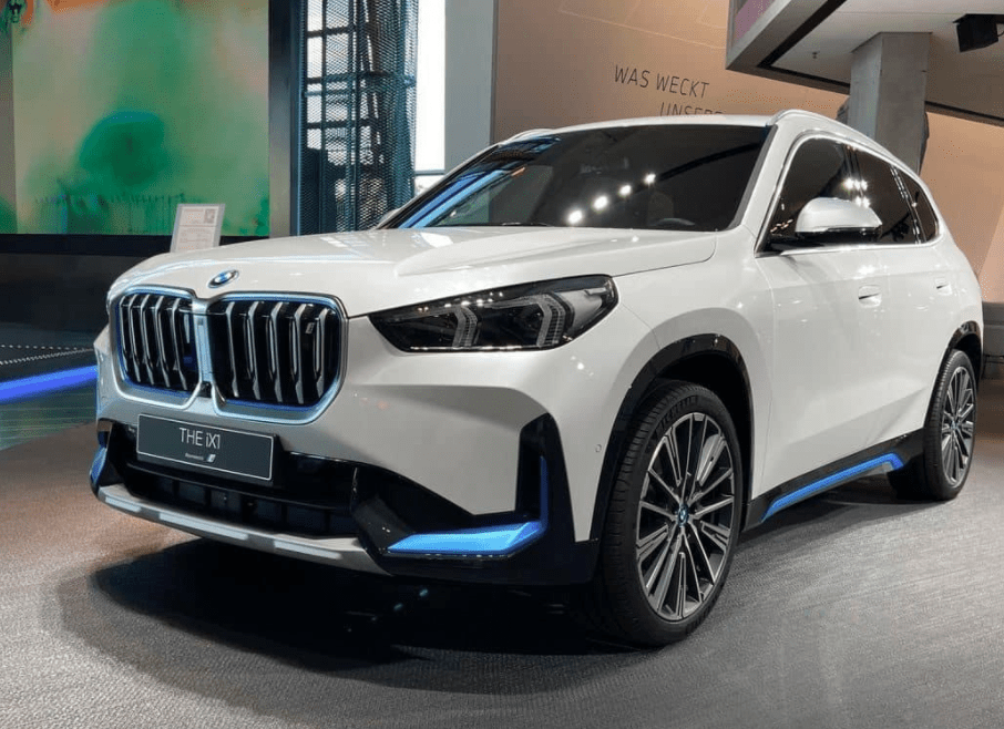 宝马最便宜的性能SUV！外观酷似“小X5”，拥有2.0T和新能源版_搜狐汽车_搜狐网