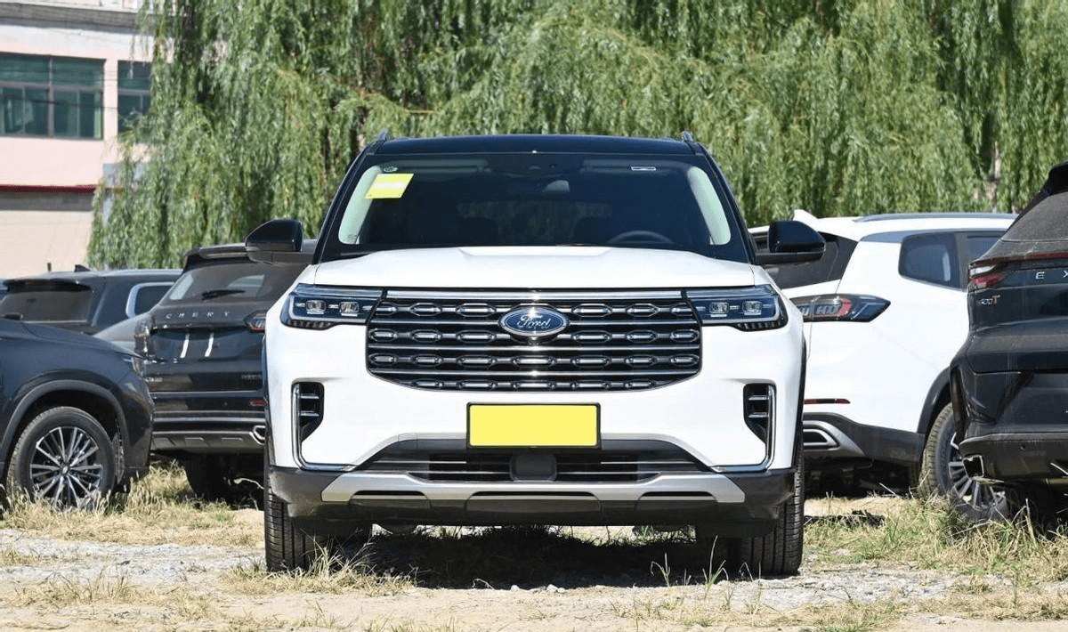 实拍全新福特探险者，车长5063mm，全系标配10AT，家用值得选吗？_搜狐汽车_搜狐网