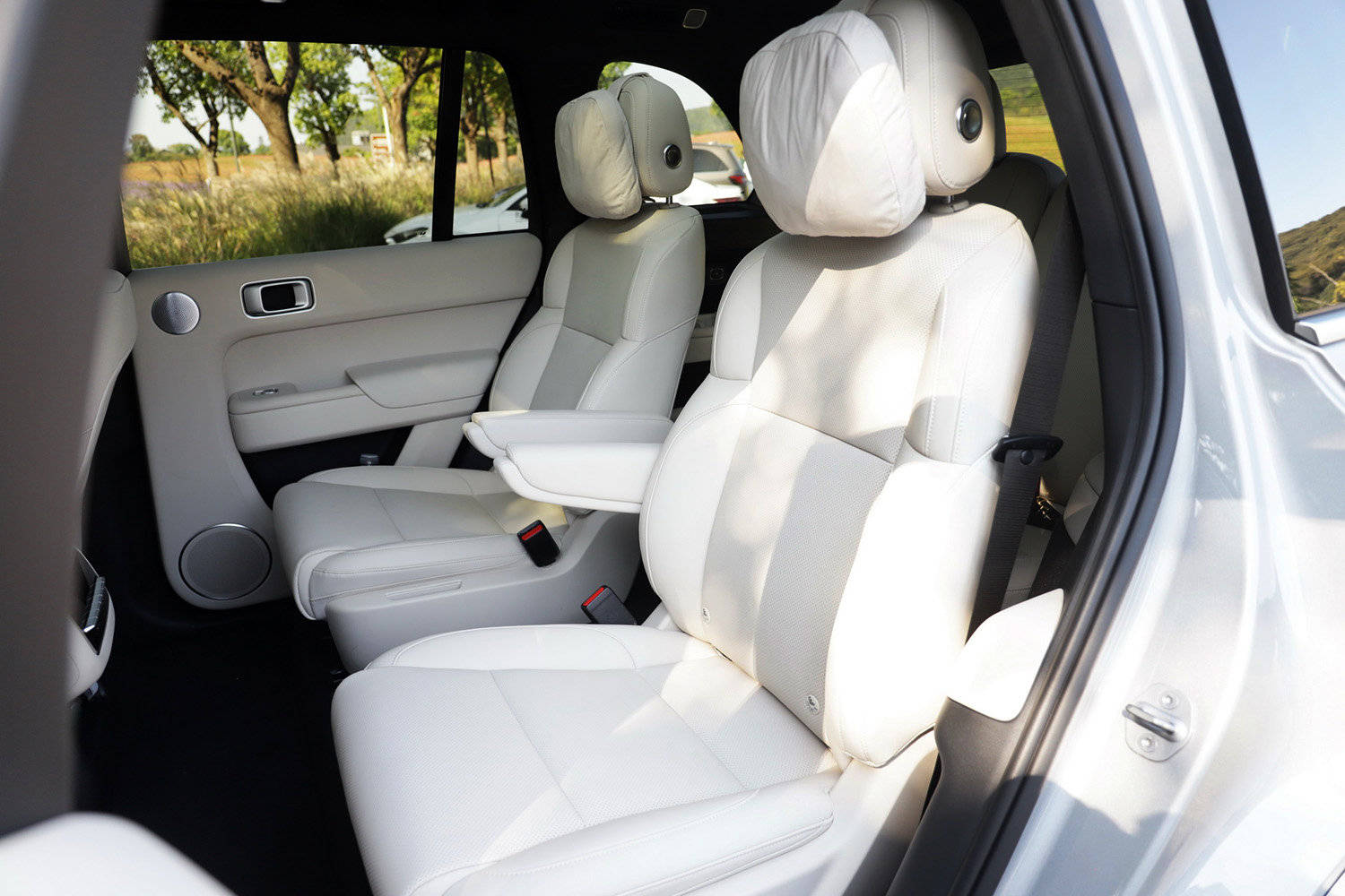 全面对比理想L7、L8，看王者混动唐DM-p有多能打？_搜狐汽车_搜狐网