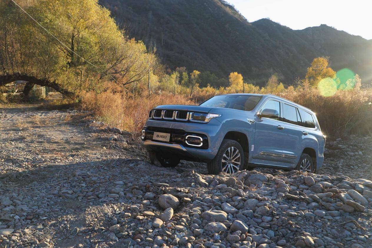 首月销量破3K只是开始，居家越野两不误，BJ60我选它了！_搜狐汽车_搜狐网