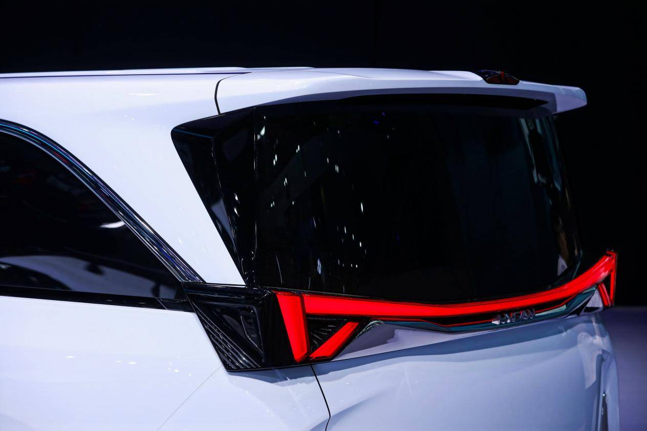 比概念车设计更惊艳，合创V09携硬核技术首发亮相_搜狐汽车_搜狐网