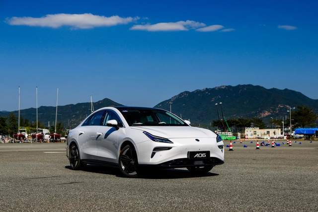 颜值性能智能皆有，18万级的合创A06称得上偶像实力派_搜狐汽车_搜狐网