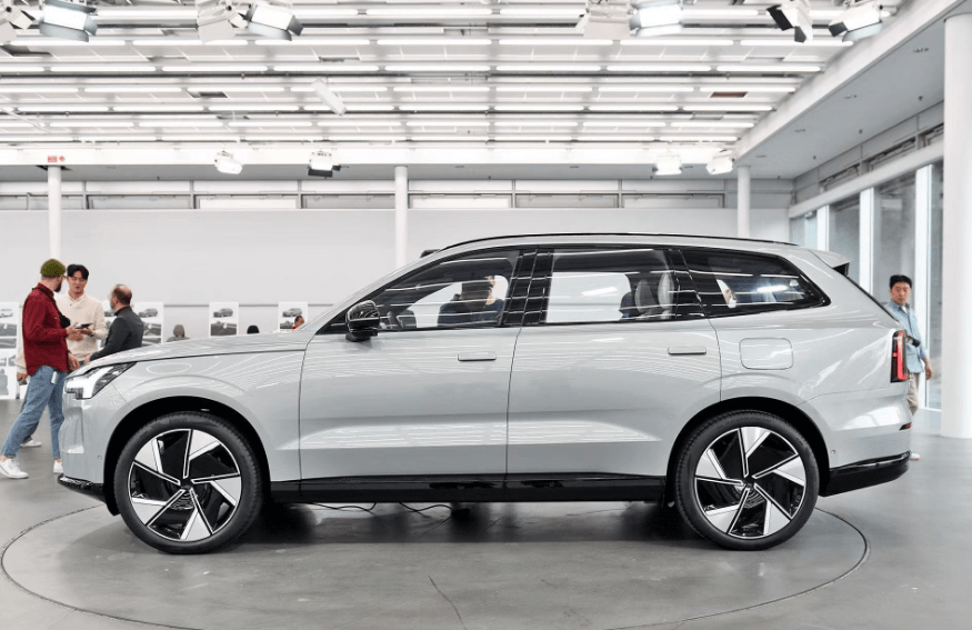 沃尔沃EX90实车正式亮相，首搭激光雷达，最高续航达600公里_搜狐汽车_搜狐网