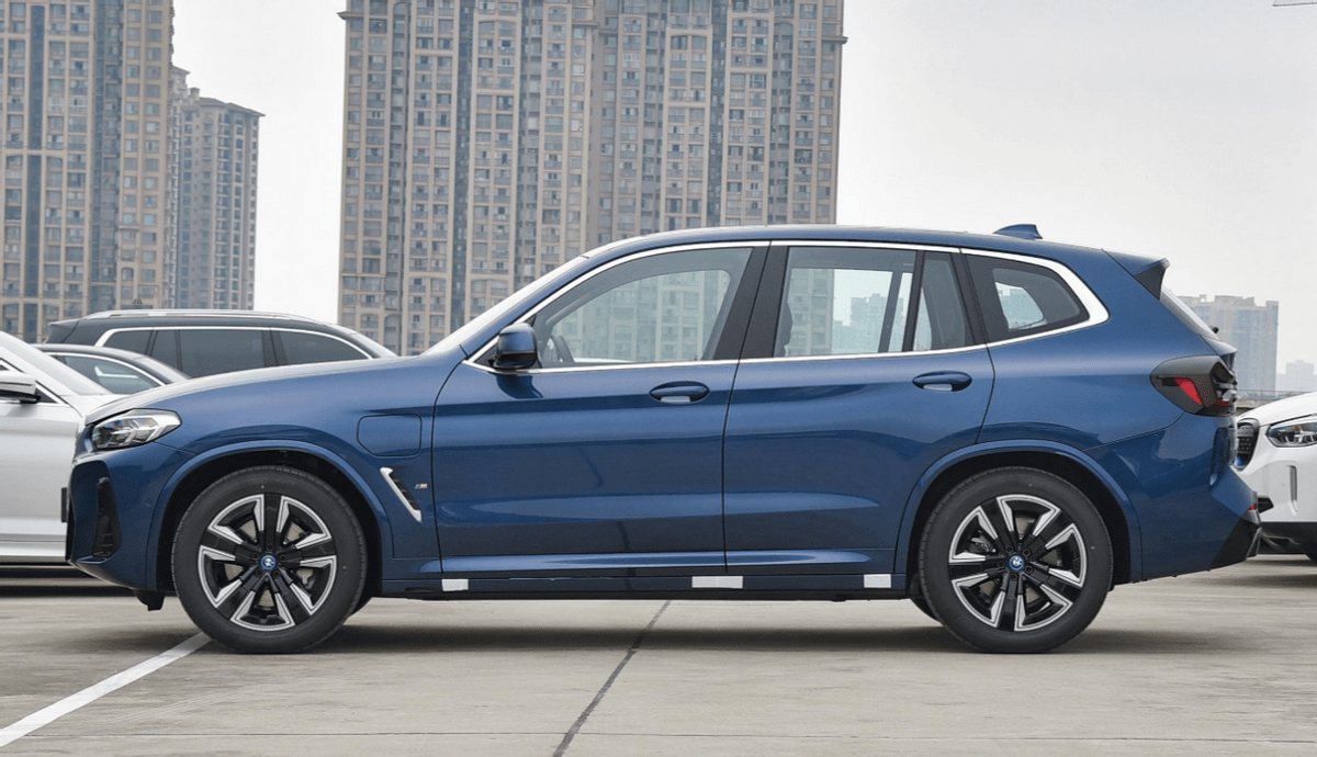 超长轴距+6、7座布局，上汽奥迪Q5etron比iX3更舒适_搜狐汽车_搜狐网