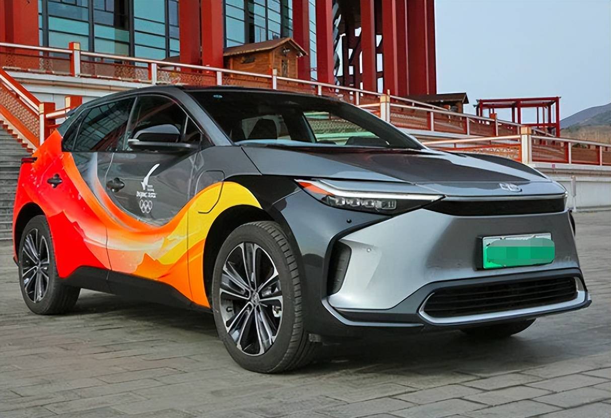 基于e-TNGA 平台打造，优势颇多，一汽丰田bZ4X的表现值得期待！_搜狐汽车_搜狐网