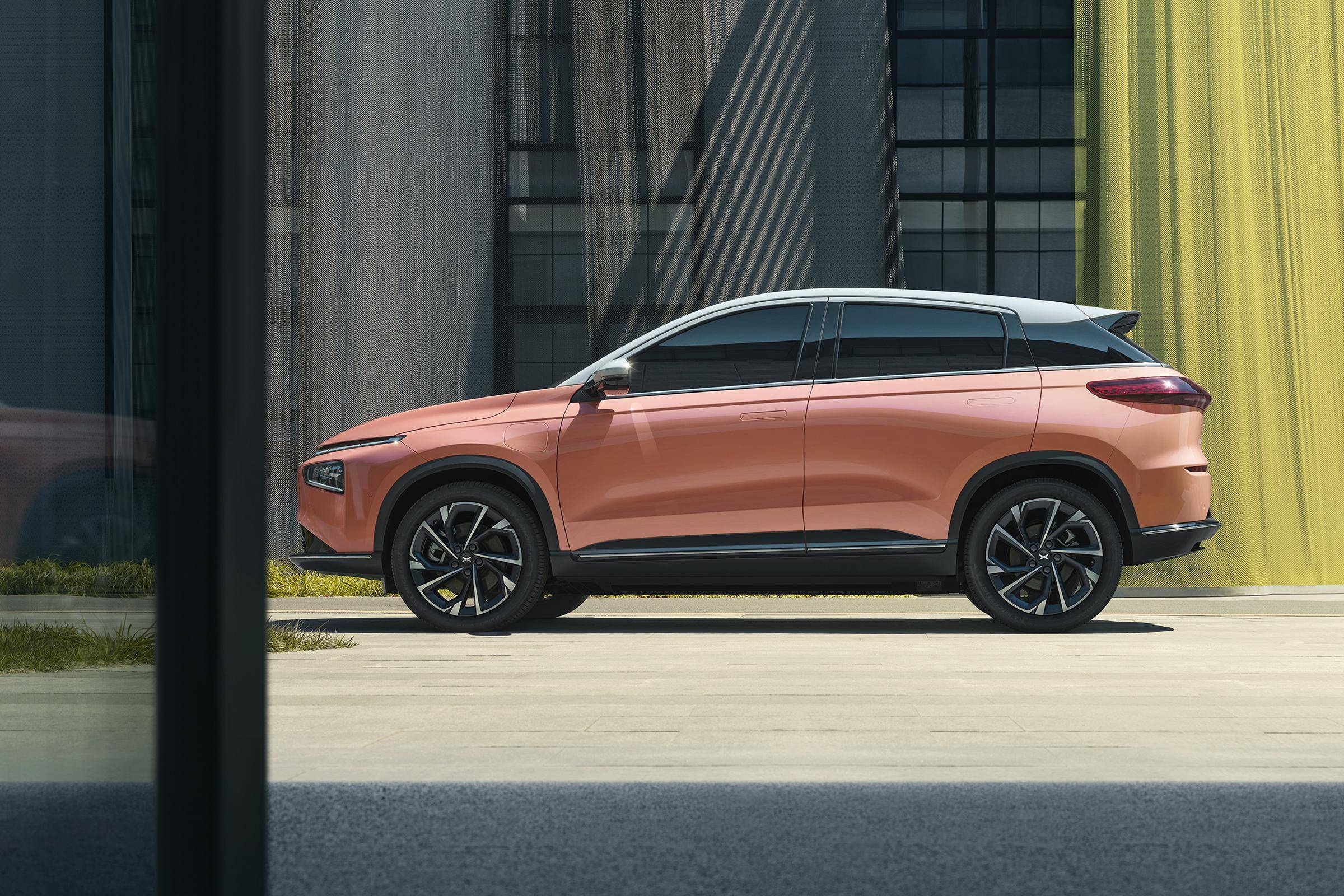 15万纯电SUV不止有元PLUS，官降后的小鹏G3，造型靓丽，续航460km_搜狐汽车_搜狐网