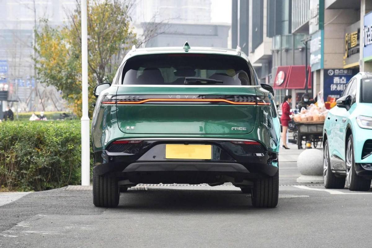 30万级增程SUV大作战，岚图FREE、理想L8和问界M7，到底谁更好？_搜狐汽车_搜狐网