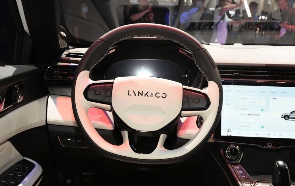 领克01PHEV的迭代车型，01EM-P油耗可以做的更低，实用性提高_搜狐汽车_搜狐网