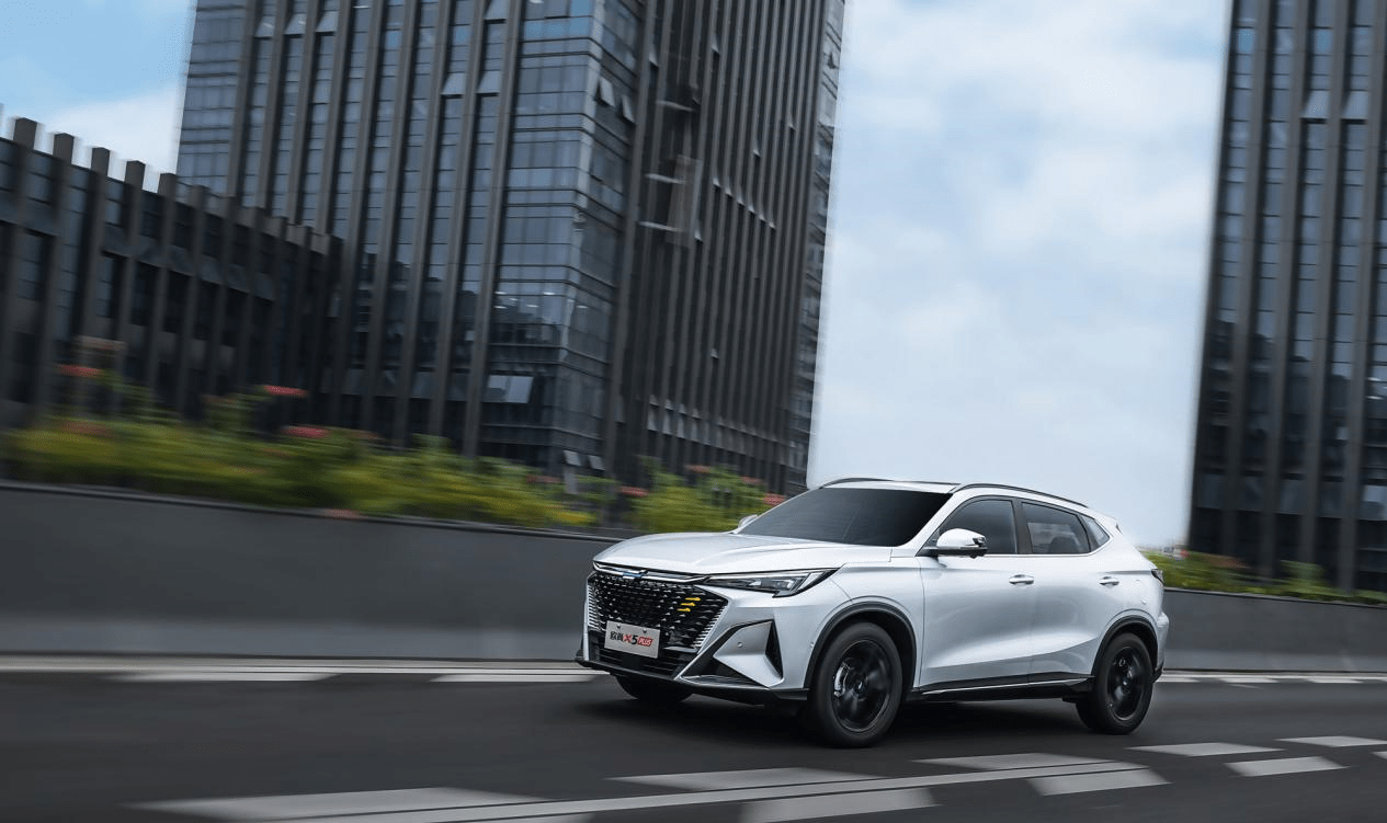 不到10万元！1.5T 188马力，油耗6.15L，四轮独立悬架，真香！_搜狐汽车_搜狐网