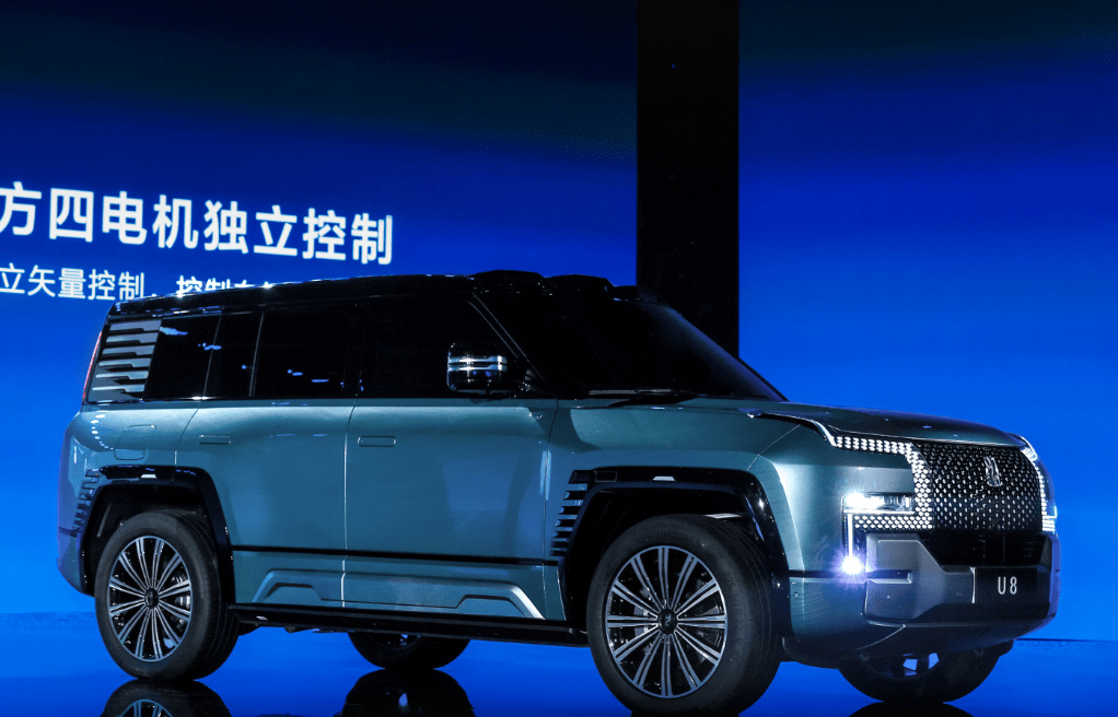 定位百万级硬派SUV，比亚迪仰望U8正式发布，百公里加速3秒级_搜狐汽车_搜狐网