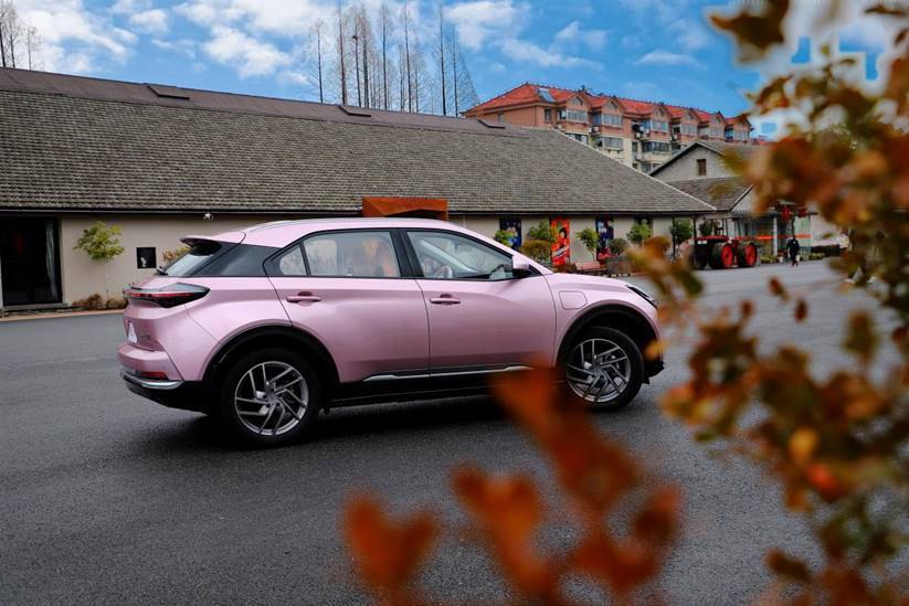 8155芯片、L2.5+辅助驾驶，哪吒U-II究竟有多“卷”_搜狐汽车_搜狐网