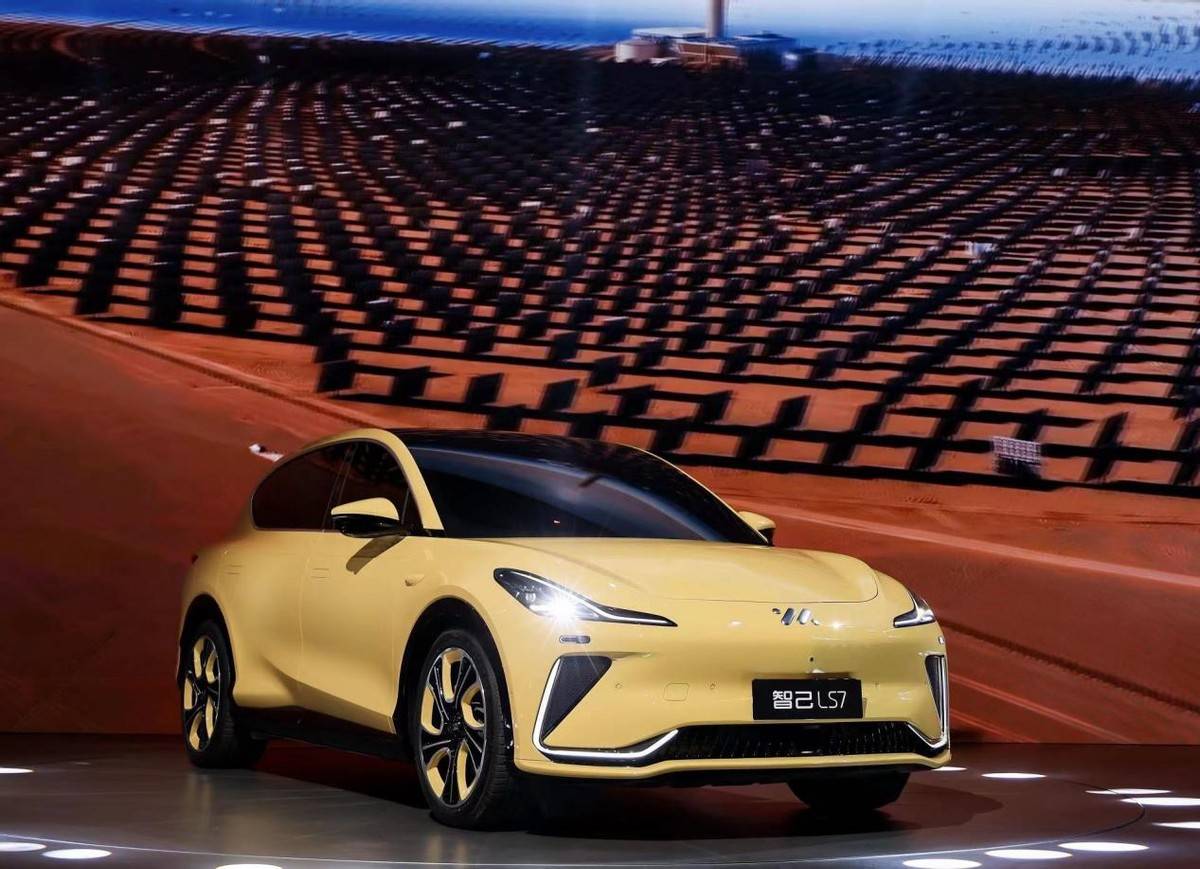 50万内必入的SUV？智己LS7靠嘴说还是真有“料”_搜狐汽车_搜狐网