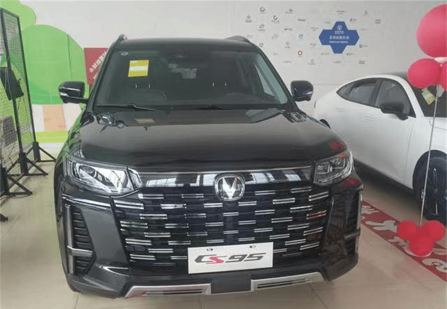 换装爱信8AT变速箱，2023款长安CS95到店实拍，前脸大变样_搜狐汽车_搜狐网