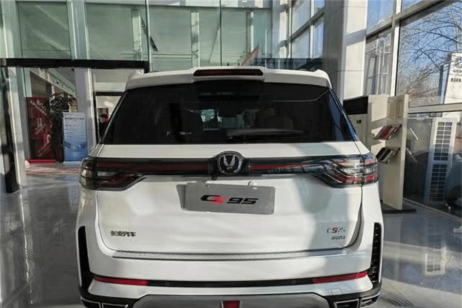 换装爱信8AT变速箱，2023款长安CS95到店实拍，前脸大变样_搜狐汽车_搜狐网