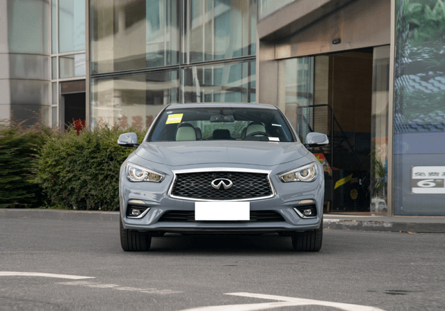 被车标耽误的英菲尼迪Q50L，与宝马3系同级，如今降至20.98万_搜狐汽车_搜狐网