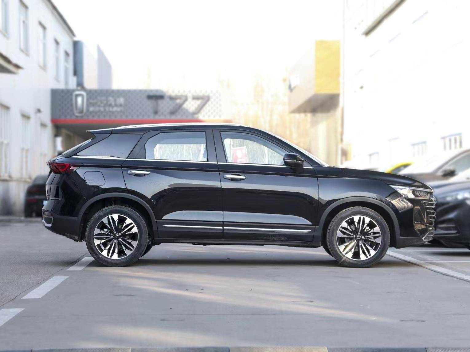 奔腾T77 PK 日产逍客，到底谁更值得入手？_搜狐汽车_搜狐网