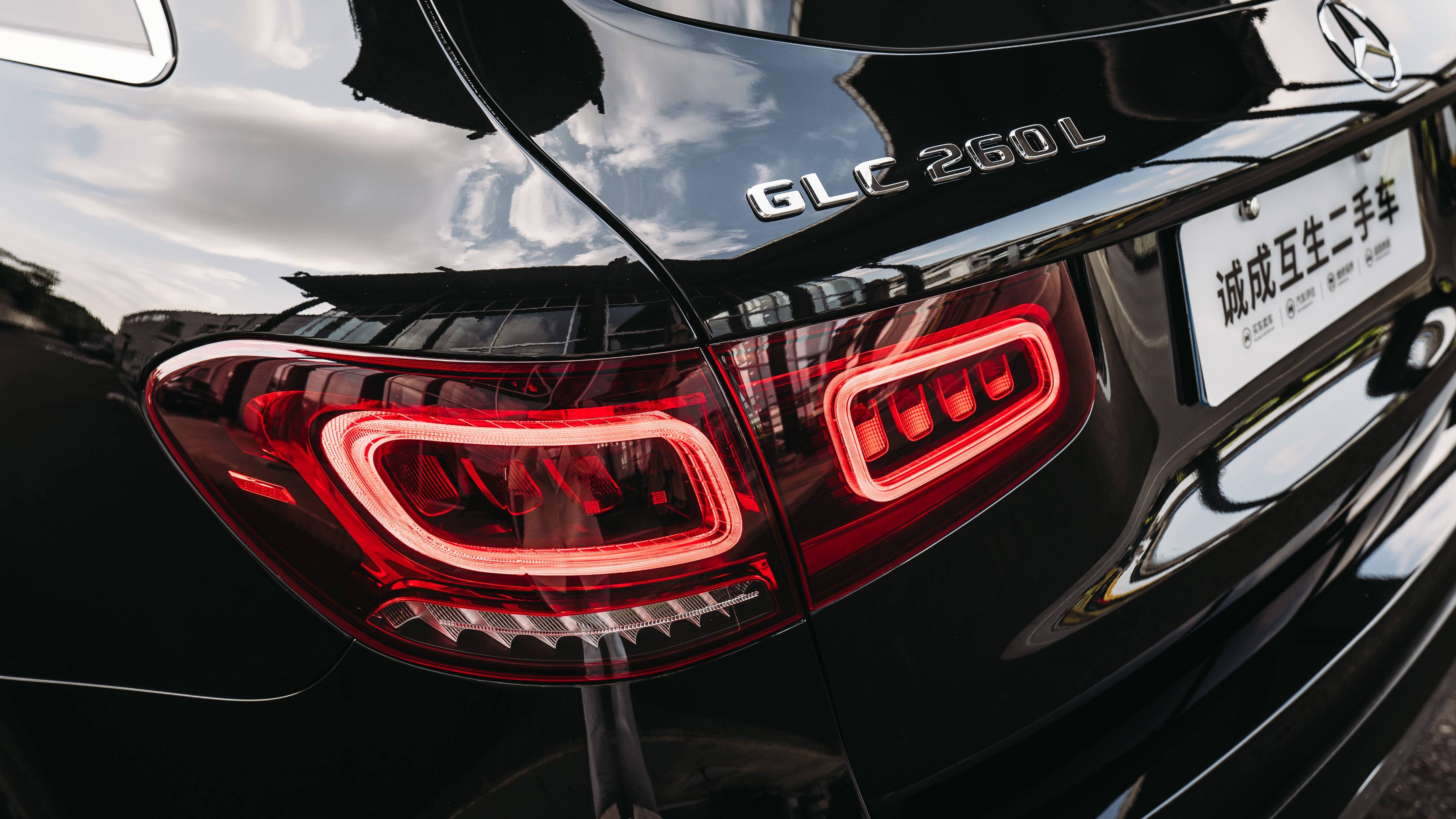 这辆豪华SUV，能立省10万+，还带柏林之声！【奔驰 GLC260L 4MATIC 动感型】_搜狐汽车_搜狐网