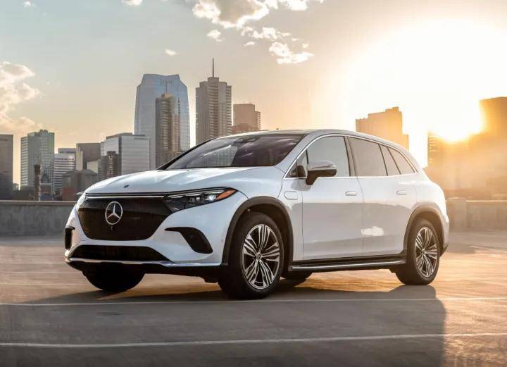 续航超700km！起售价不到100万的奔驰旗舰级！EQS SUV到底有多强？_搜狐汽车_搜狐网