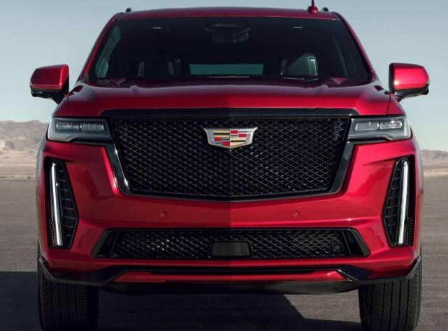 陆地“巨无霸”，车长5.8m，V8机械增压+10AT，带布雷博红色卡钳_搜狐汽车_搜狐网