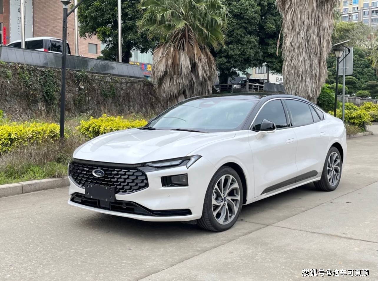 福特蒙迪欧落地参考，不到16万就配2.0T+8AT，这油耗你能接受吗？_搜狐汽车_搜狐网