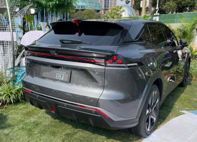 挑战比亚迪唐！将推纯电版和增程版，长安深蓝首款SUV S7首发亮相_搜狐汽车_搜狐网