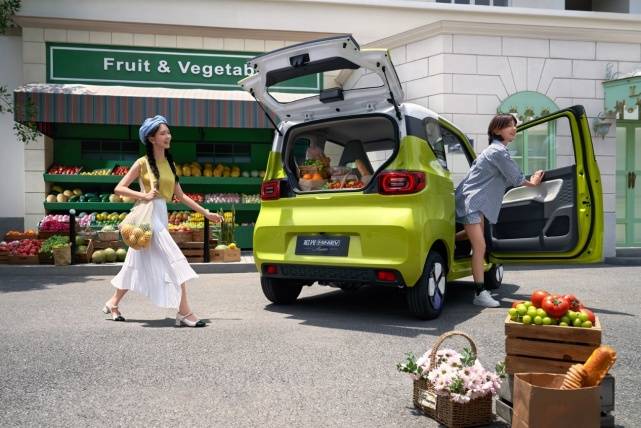 销量累计突破111万，五菱宏光MINIEV代步首选，限时2.98万起_搜狐汽车_搜狐网