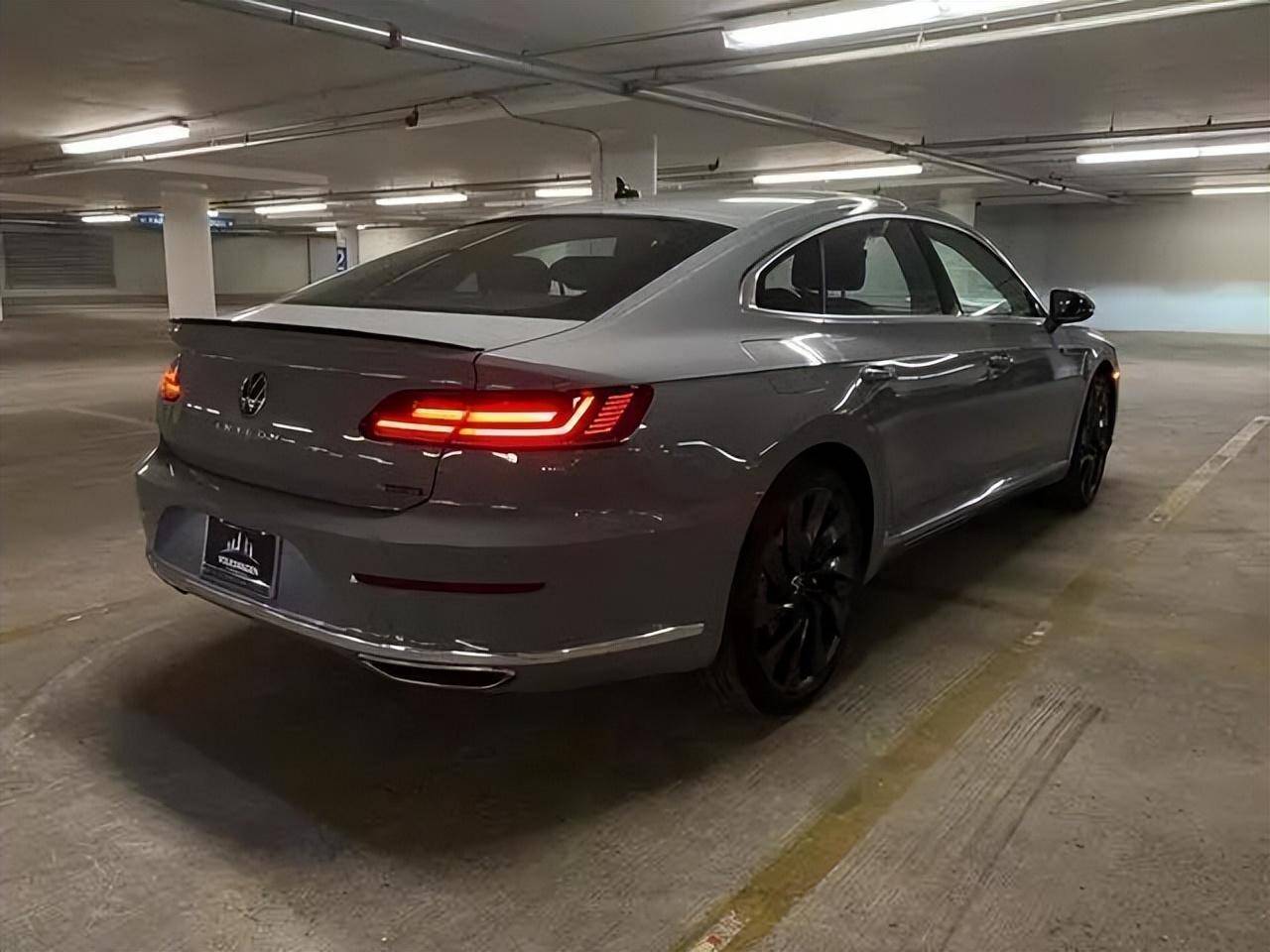 大众也“憋不住”了！新一代CC曝光，比奥迪A4L漂亮，或年底上市_搜狐汽车_搜狐网