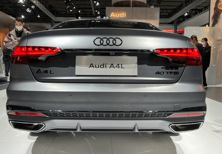 2023款奥迪A4L亮相广州车展，配置升级，全系2.0T_搜狐汽车_搜狐网