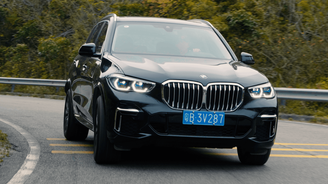 如果不纠结那些传统选项，你会打开另一个世界！宝马X5 VS 智己LS7｜1+1试车_搜狐汽车_搜狐网