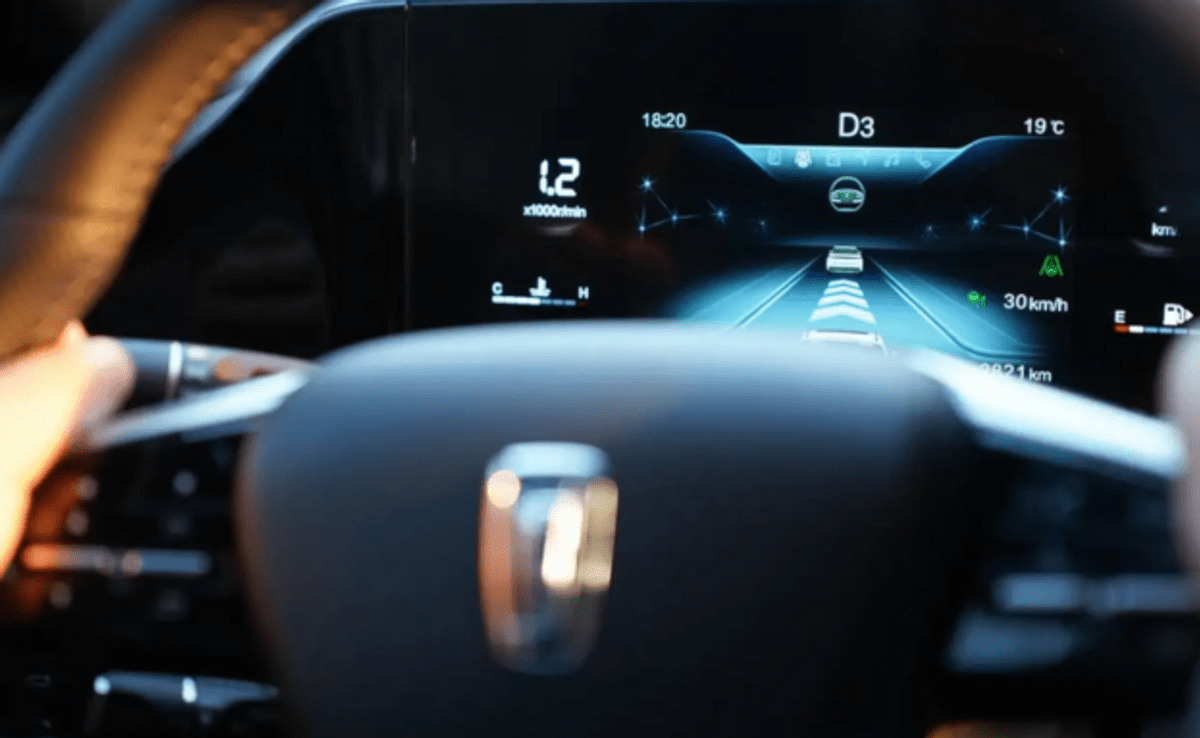 为啥说奔腾B70S是最适合Z世代的轿跑SUV？_搜狐汽车_搜狐网